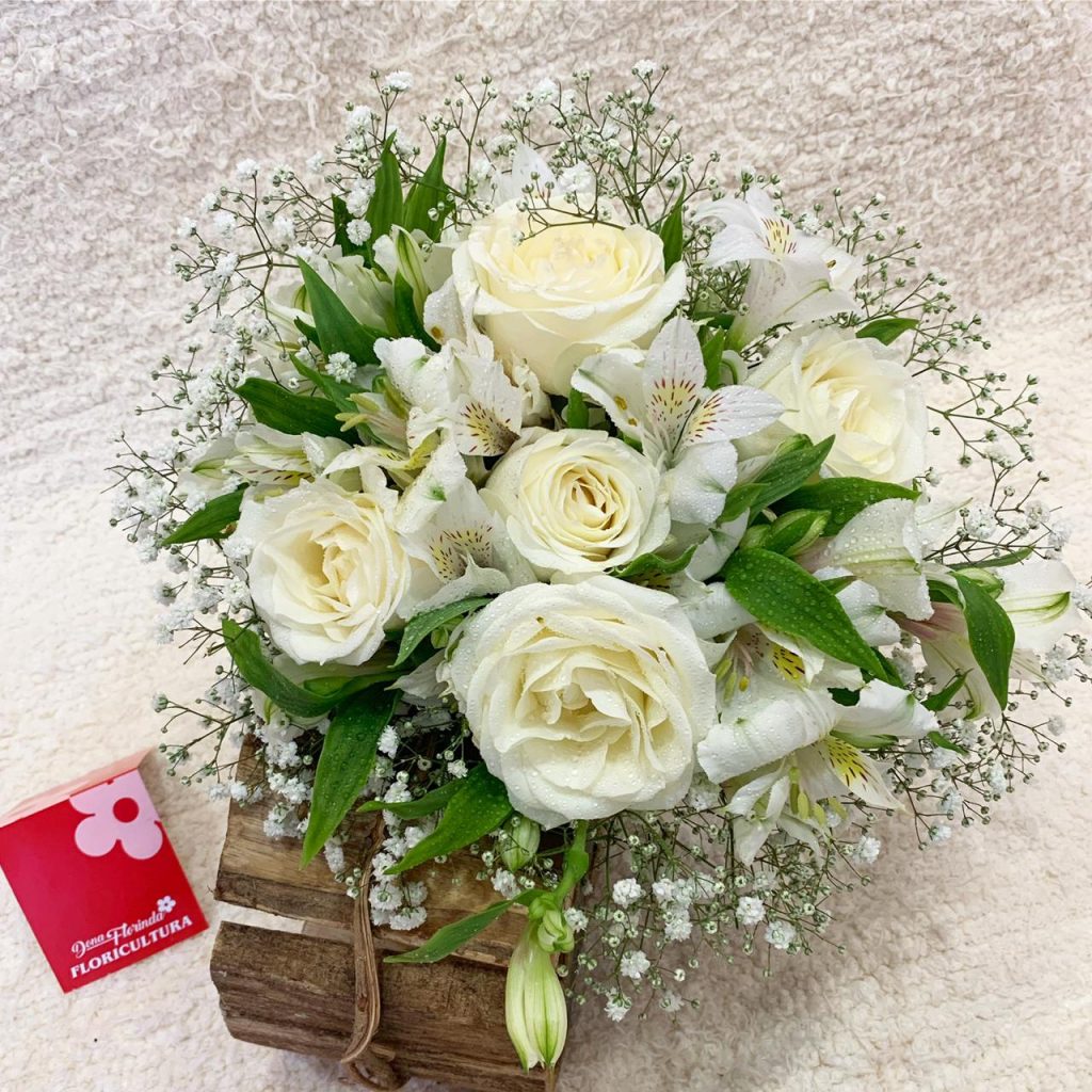 Buquê de Flores | Dona Florinda Floricultura